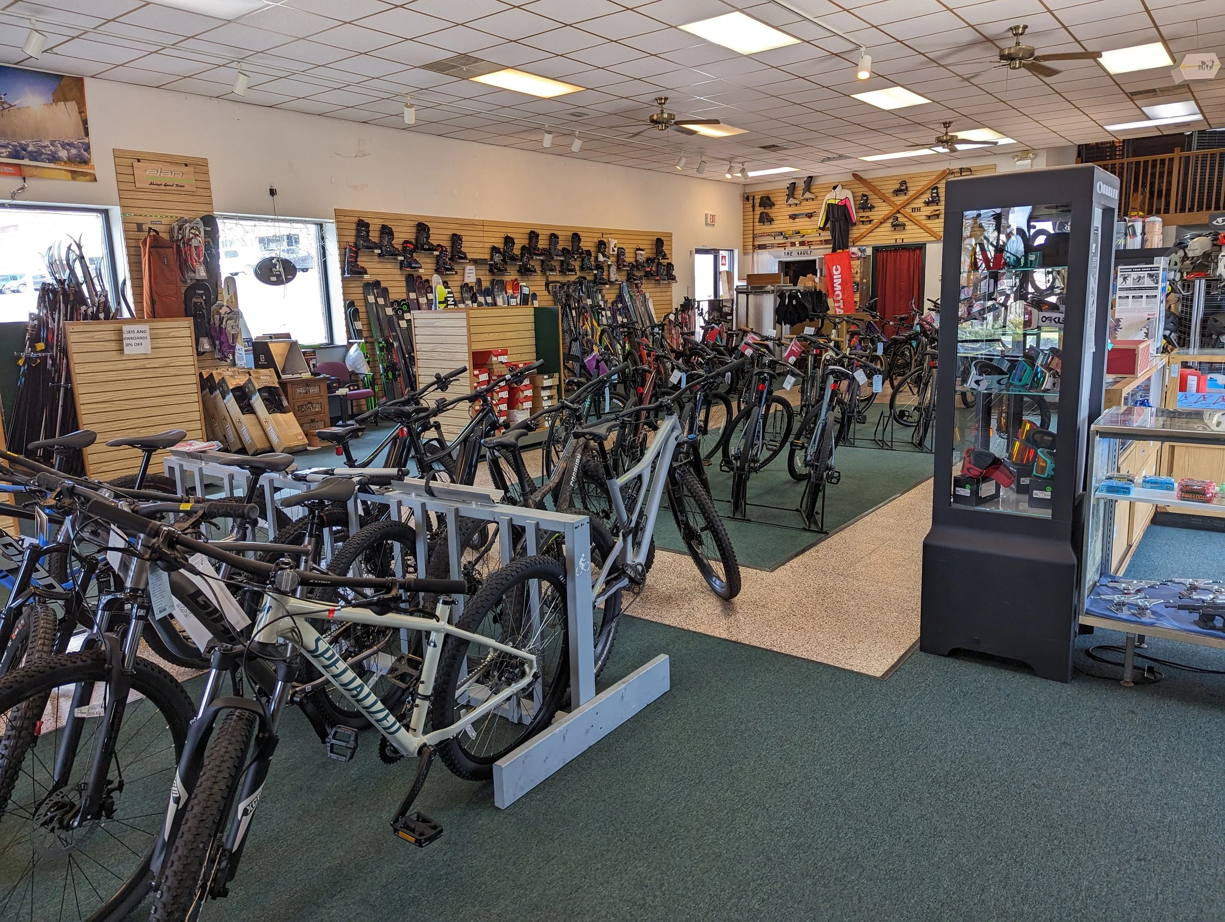 Ski Den Sports - 1231 Scalp Avenue, Johnstown PA 15904 - For Sale ...