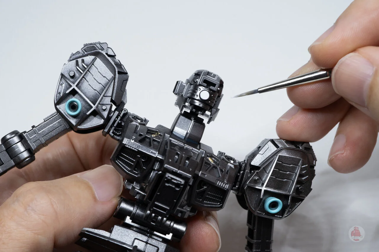 Contrast Paints for a Lens Effect Tutorial — Paint on Plastic