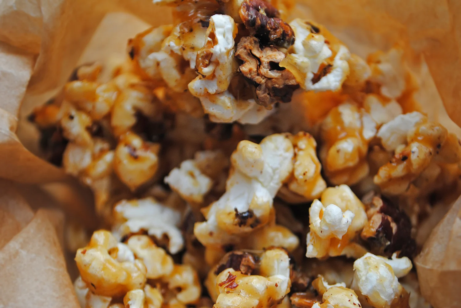 MAPLE PECAN POPCORN — Gateau | Gato