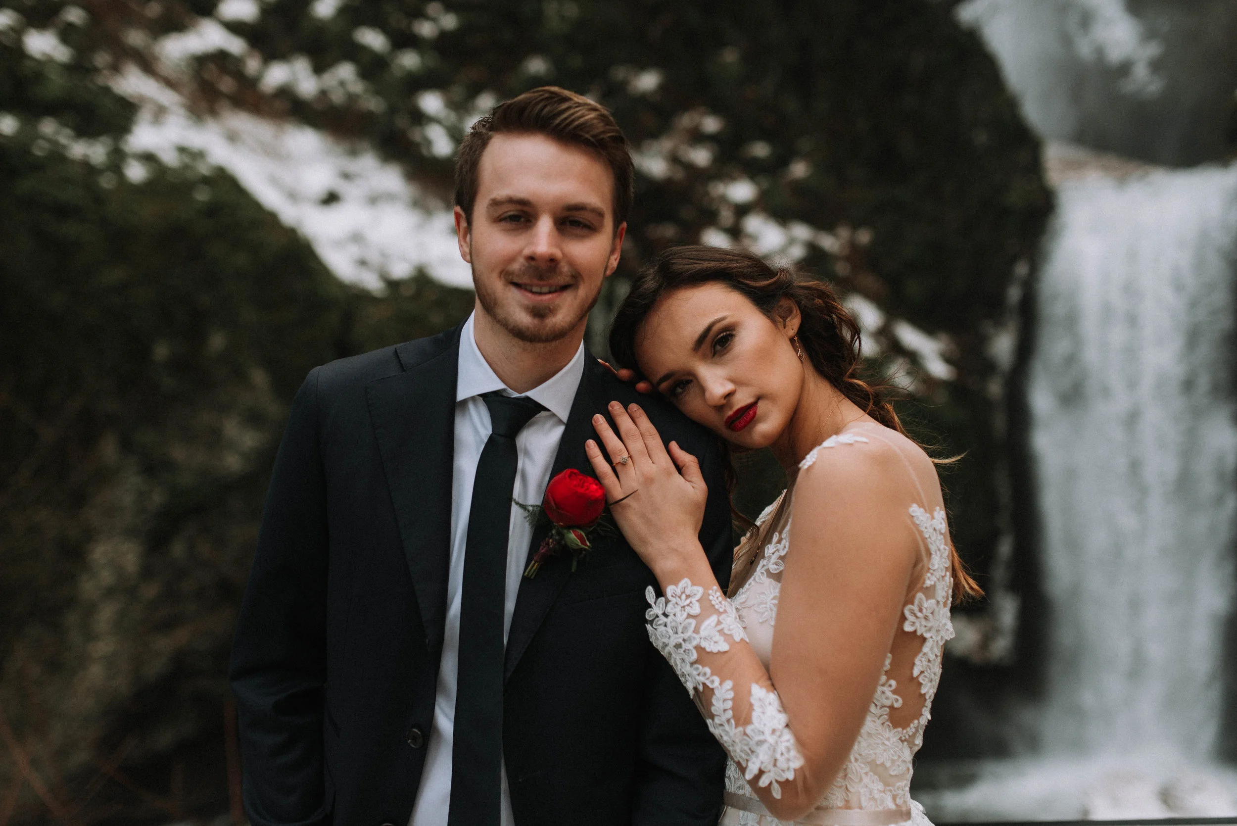 Columbia River Gorge Styled Shoot | Bridal Photos | Multnomah Falls ...