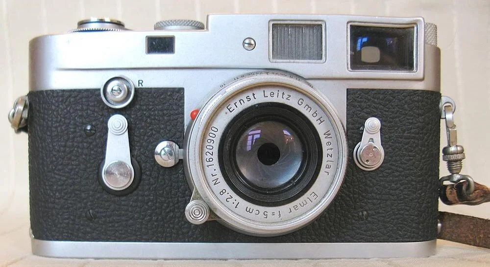 The Most Famous Photos in the World and the Cameras that Captured them ...