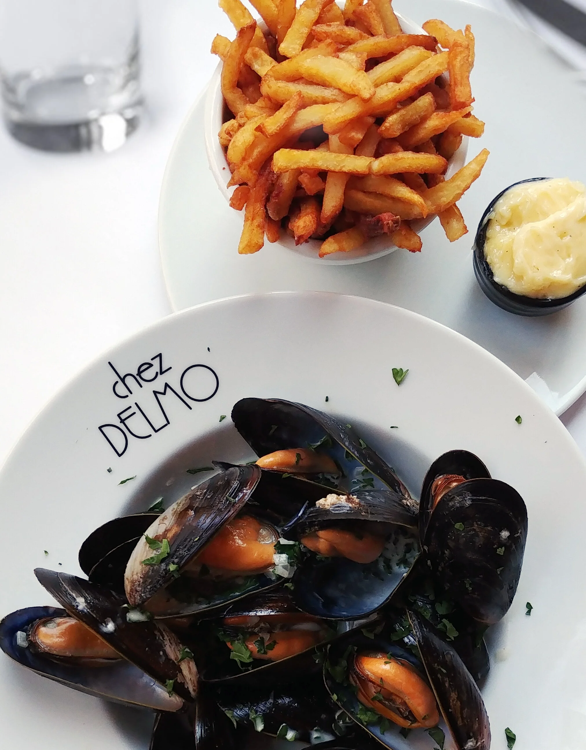 Chez Delmo galerie / images : Restaurant fruits de mer à Montréal ...