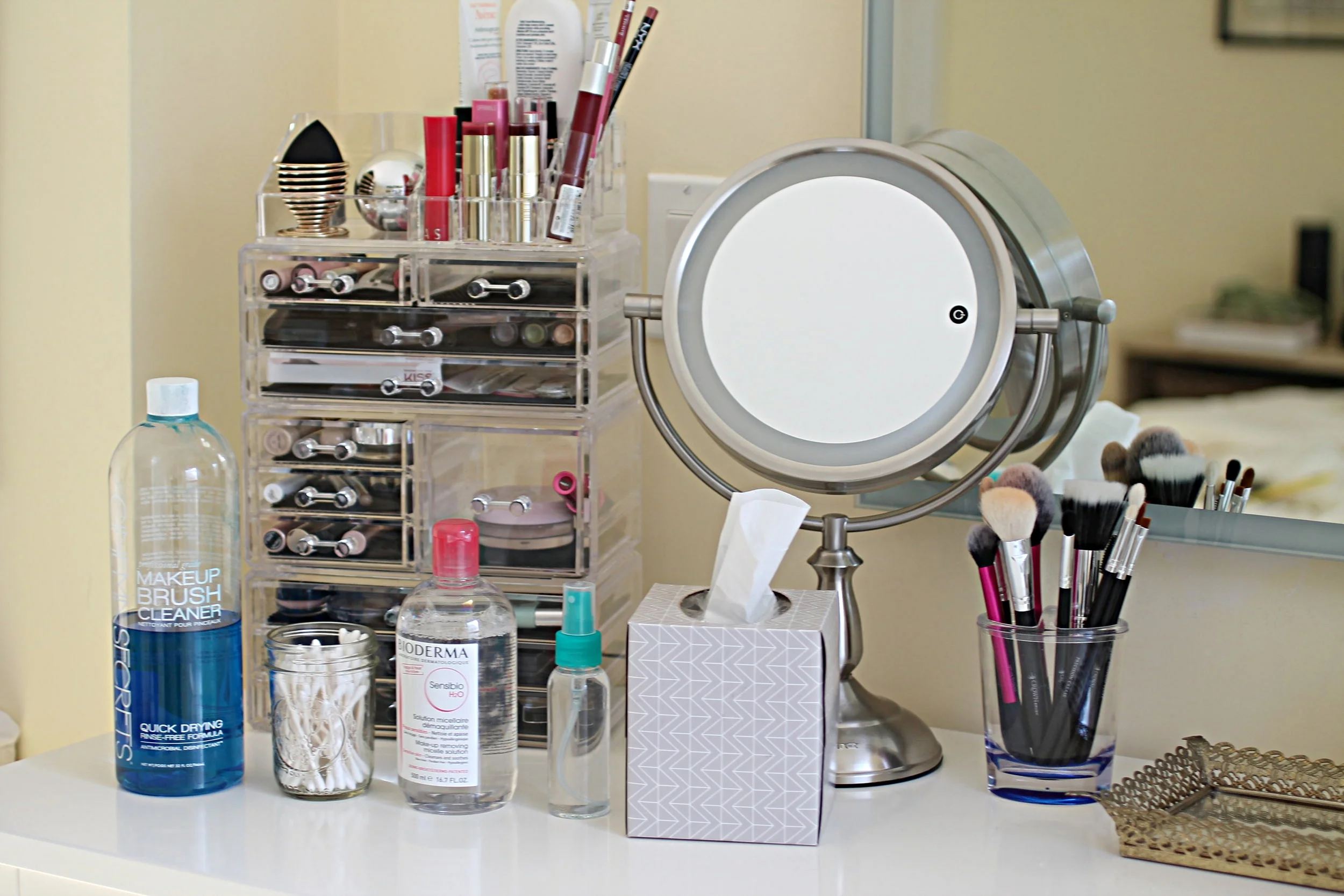 Tumblr Makeup Vanity