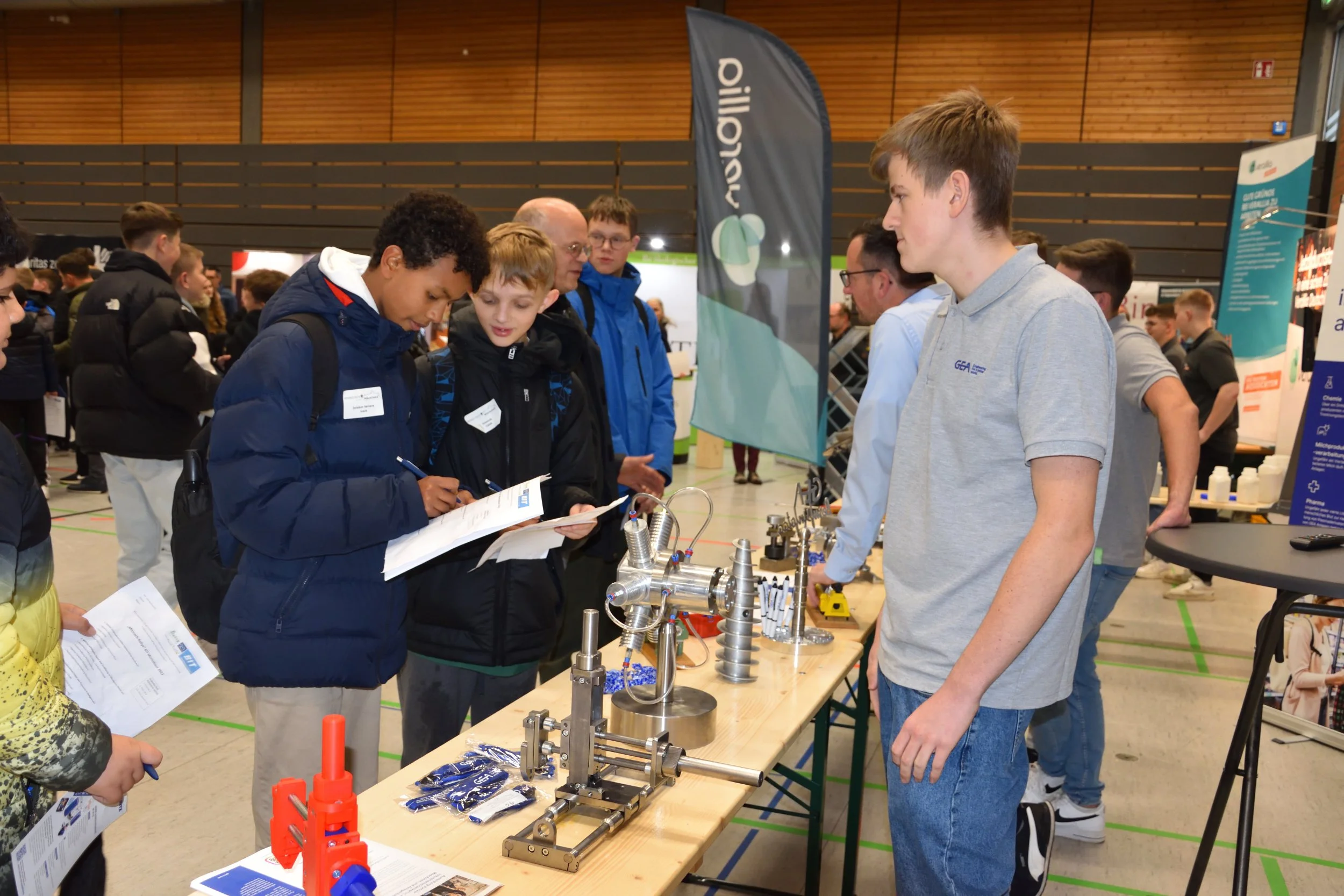 Berufsinformationstag 2023 — Heinrich-Roth-Realschule plus