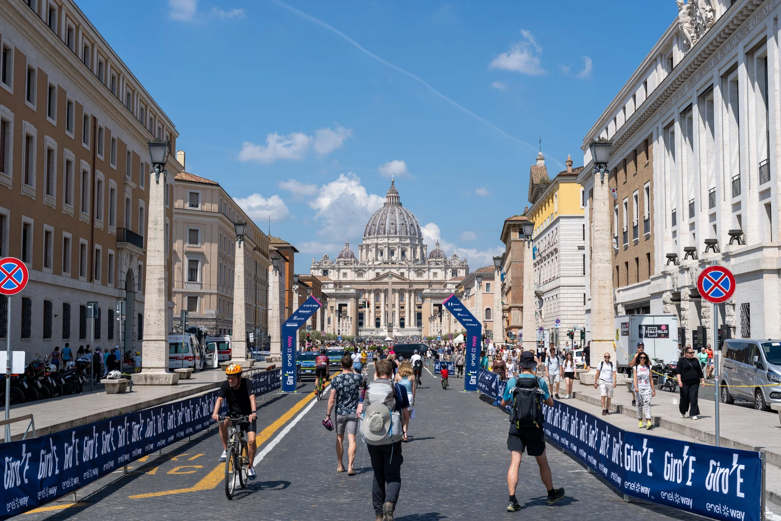 Stumbling into the Giro d'Italia Finale in Rome — To Be Determined ...