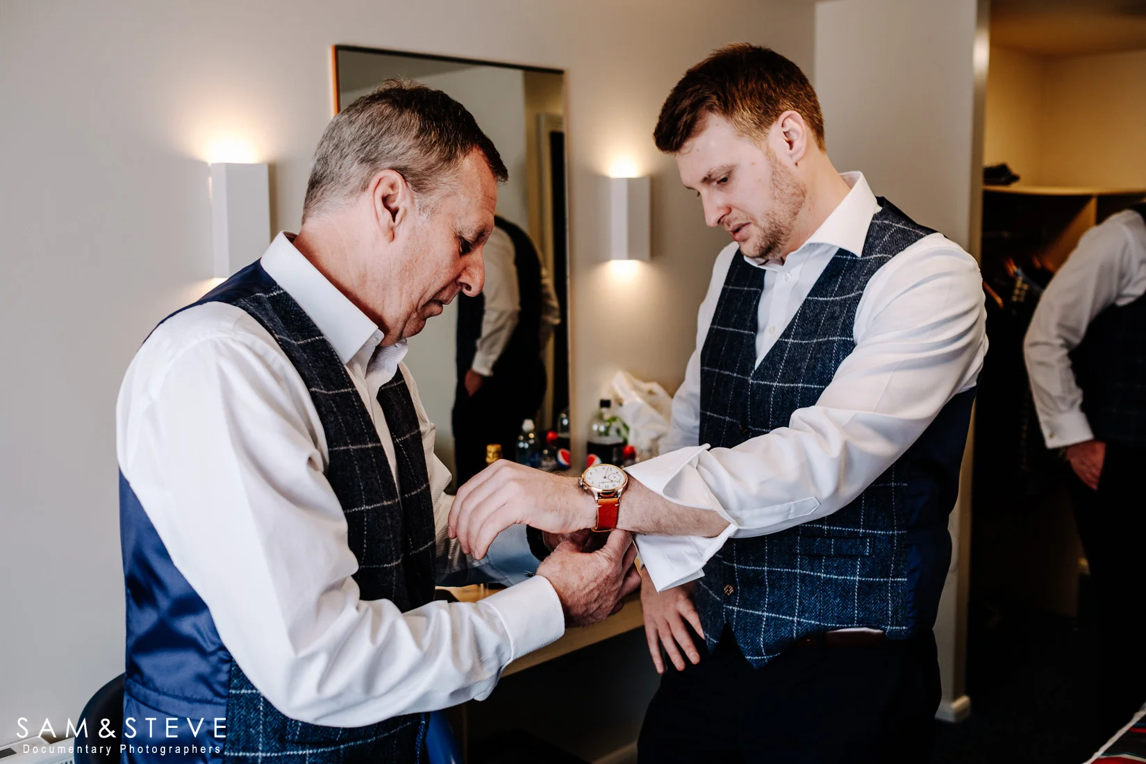 Notley Tythe Barn Wedding Photography: Josie and Rick
