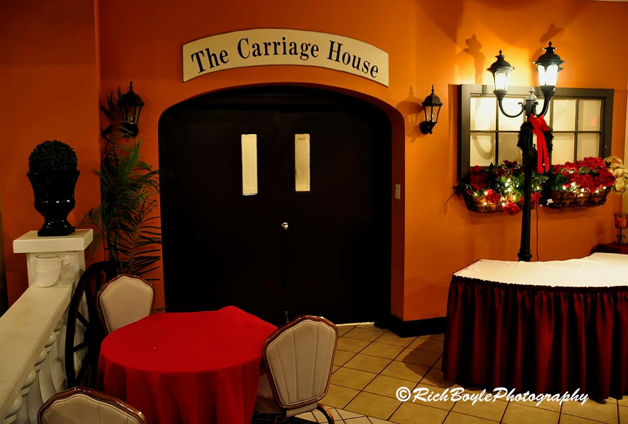 Our Rooms and Grounds — The Historic Old Bermuda Inn