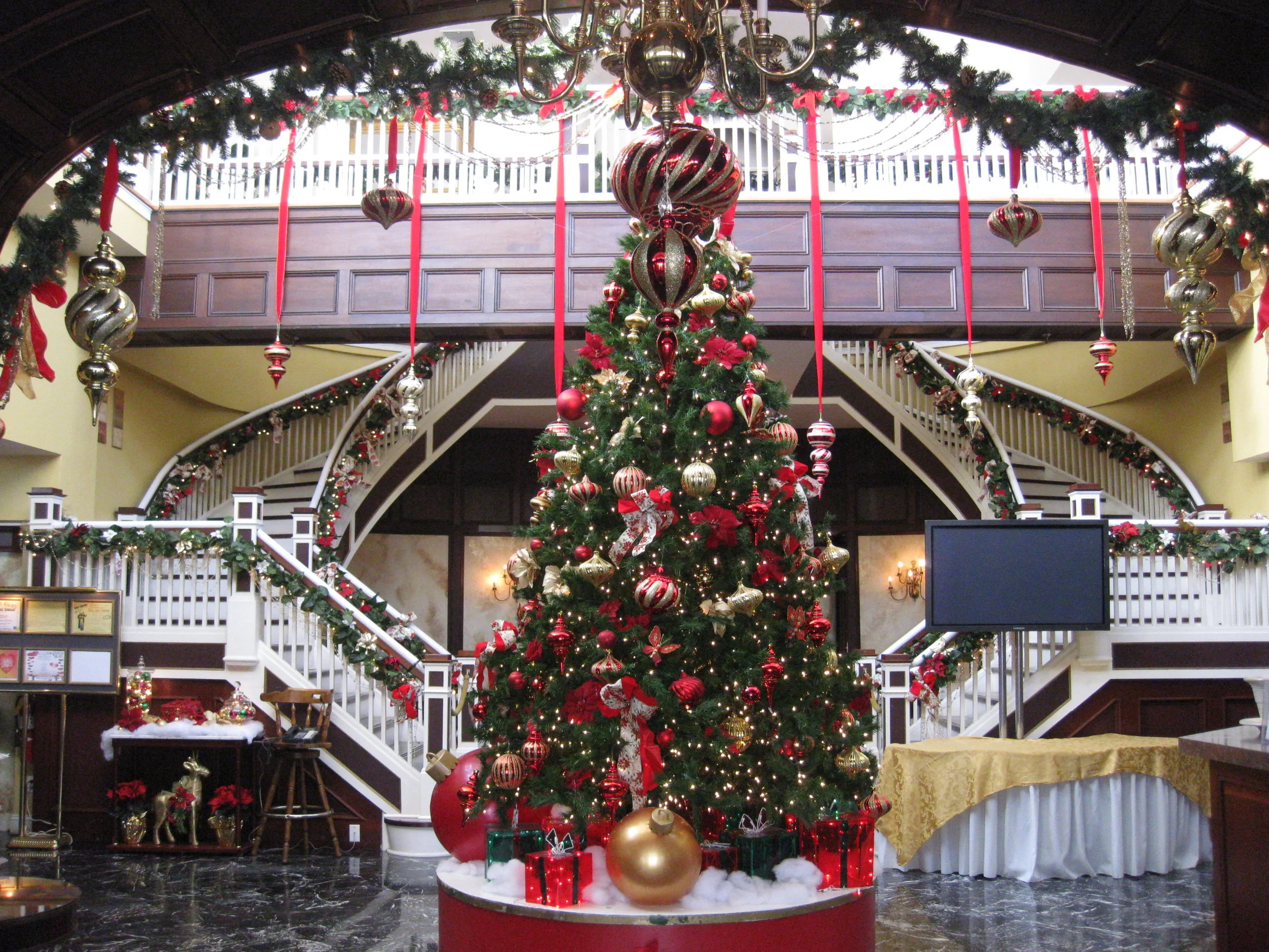 Our Rooms and Grounds — The Historic Old Bermuda Inn