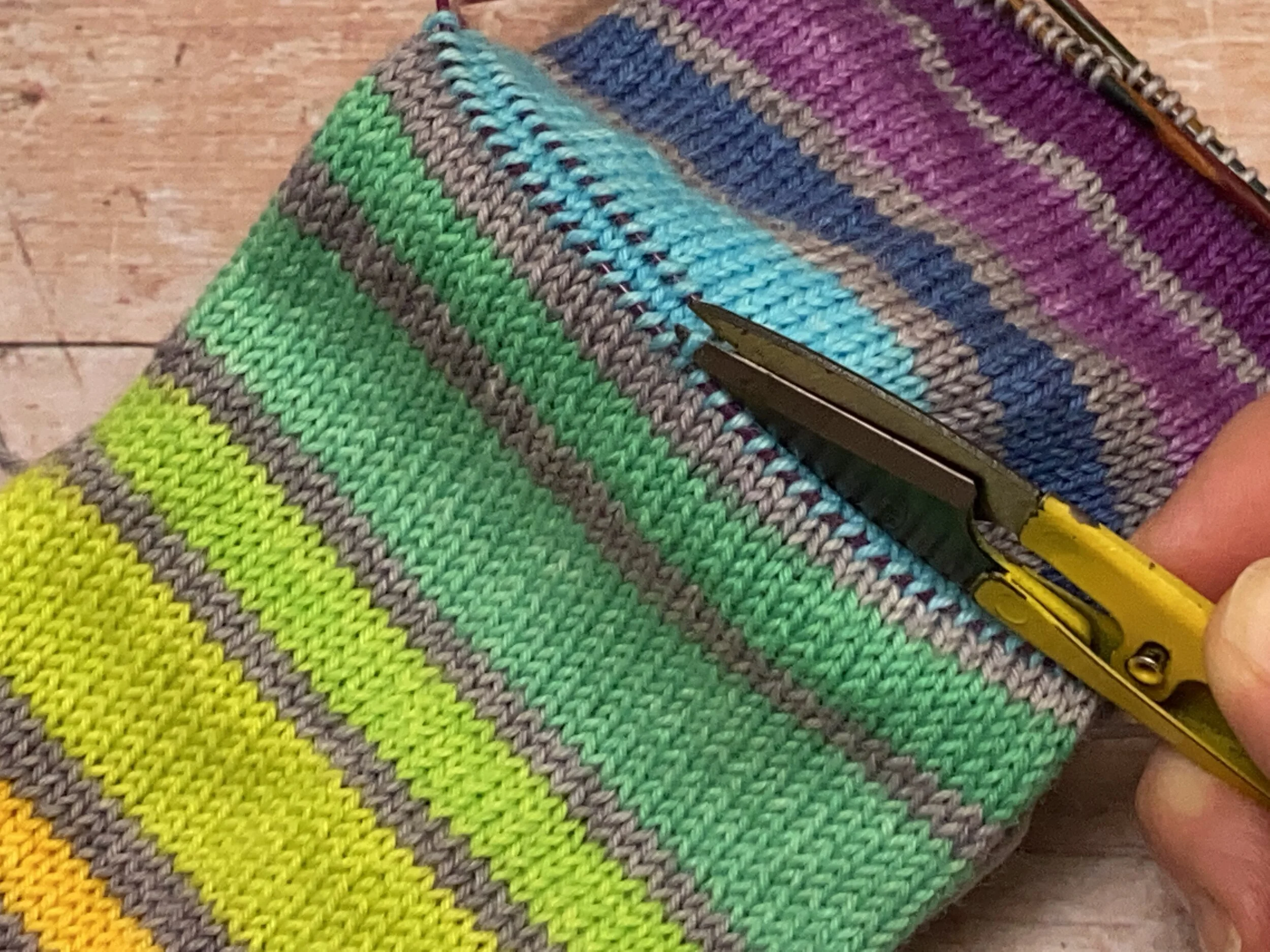 Use Every Scrap Knitalong: Working the Heel — Arnall-Culliford Techniques