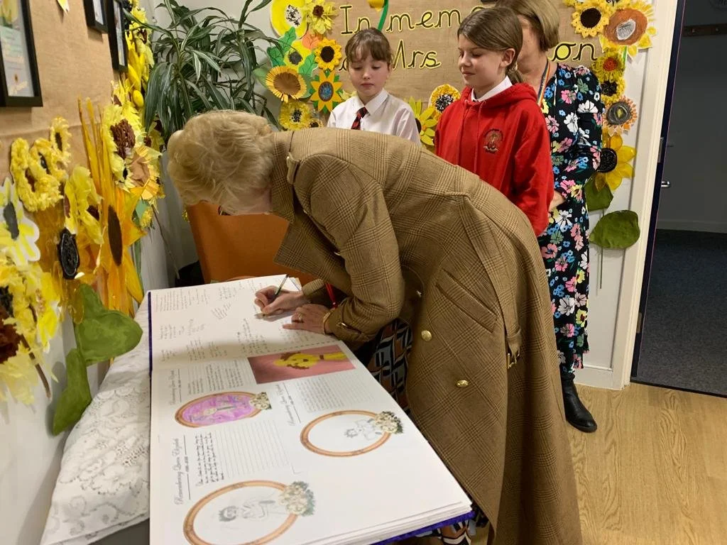Rt Hon. Dame Andrea Leadsom DBE | Visit to Deanshanger Primary School