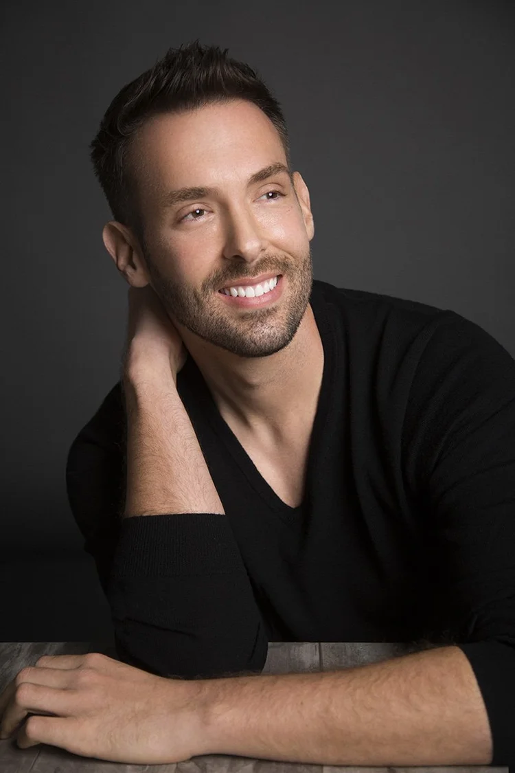 Psychic Medium & Spiritual Messenger