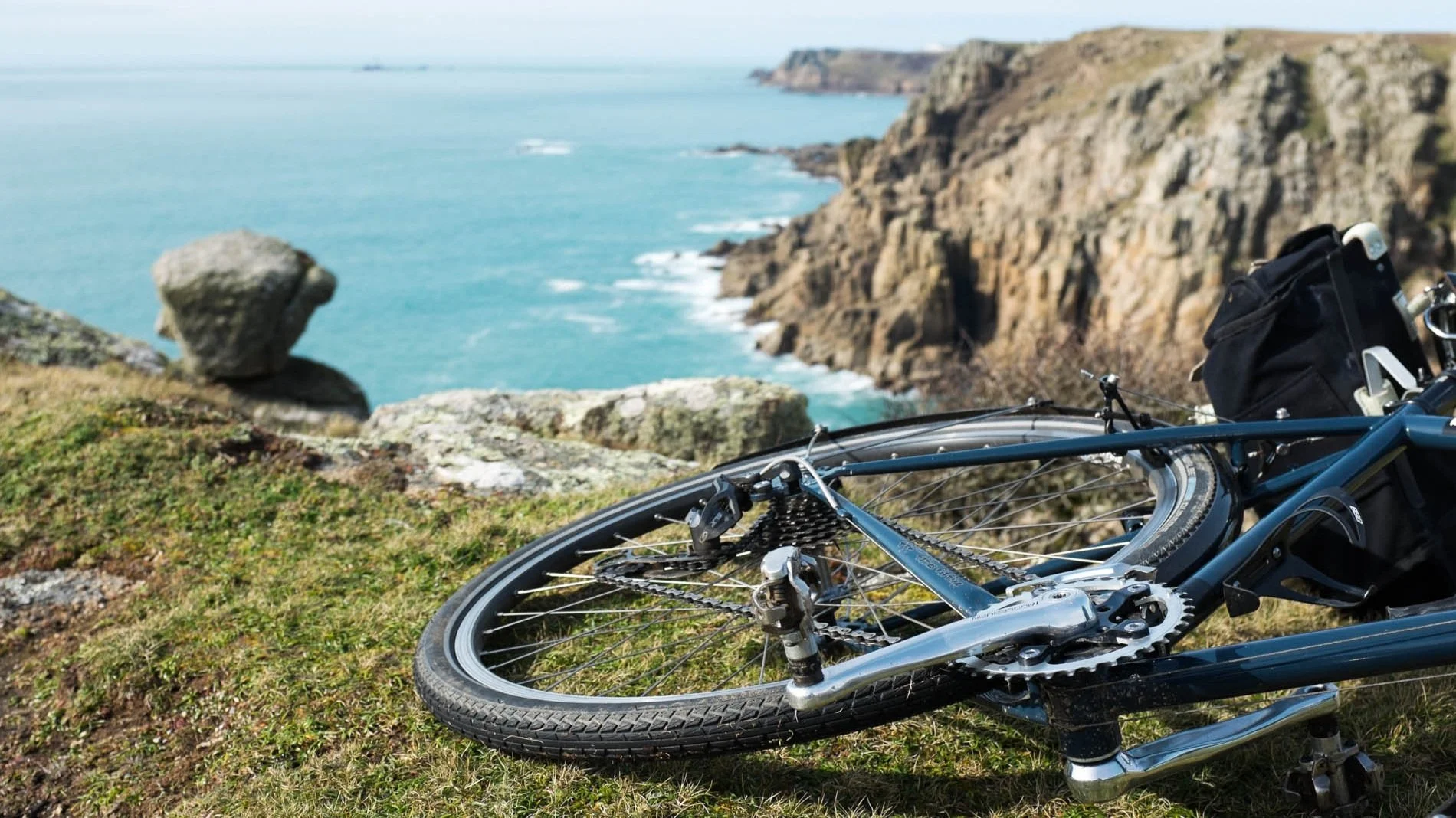 The essential guide to Hayle & Gwithian — Little Birdie Guides Cornwall