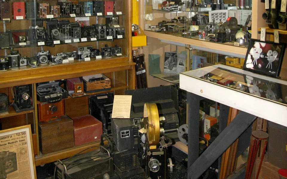 Cameras — Photo Antiquities Museum of Photographic History