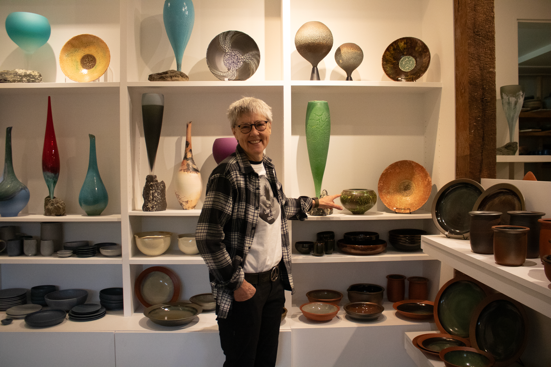 Career potter in Ladysmith gives back to ceramics community — CHLY 101 ...