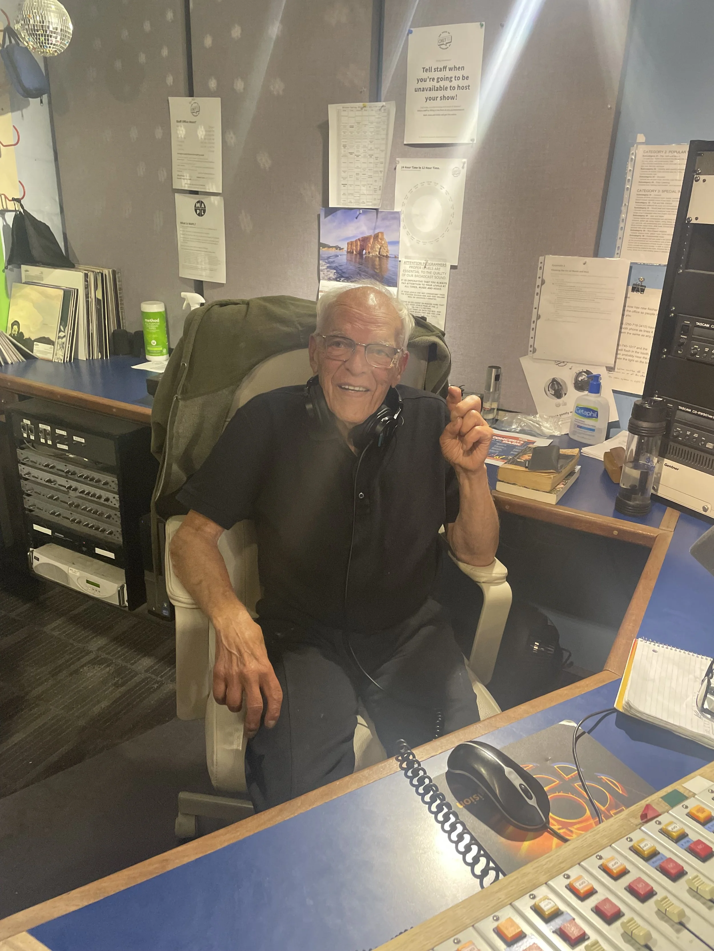 Classical music radio host Bob Burgan enters 7th year of broadcasting ...