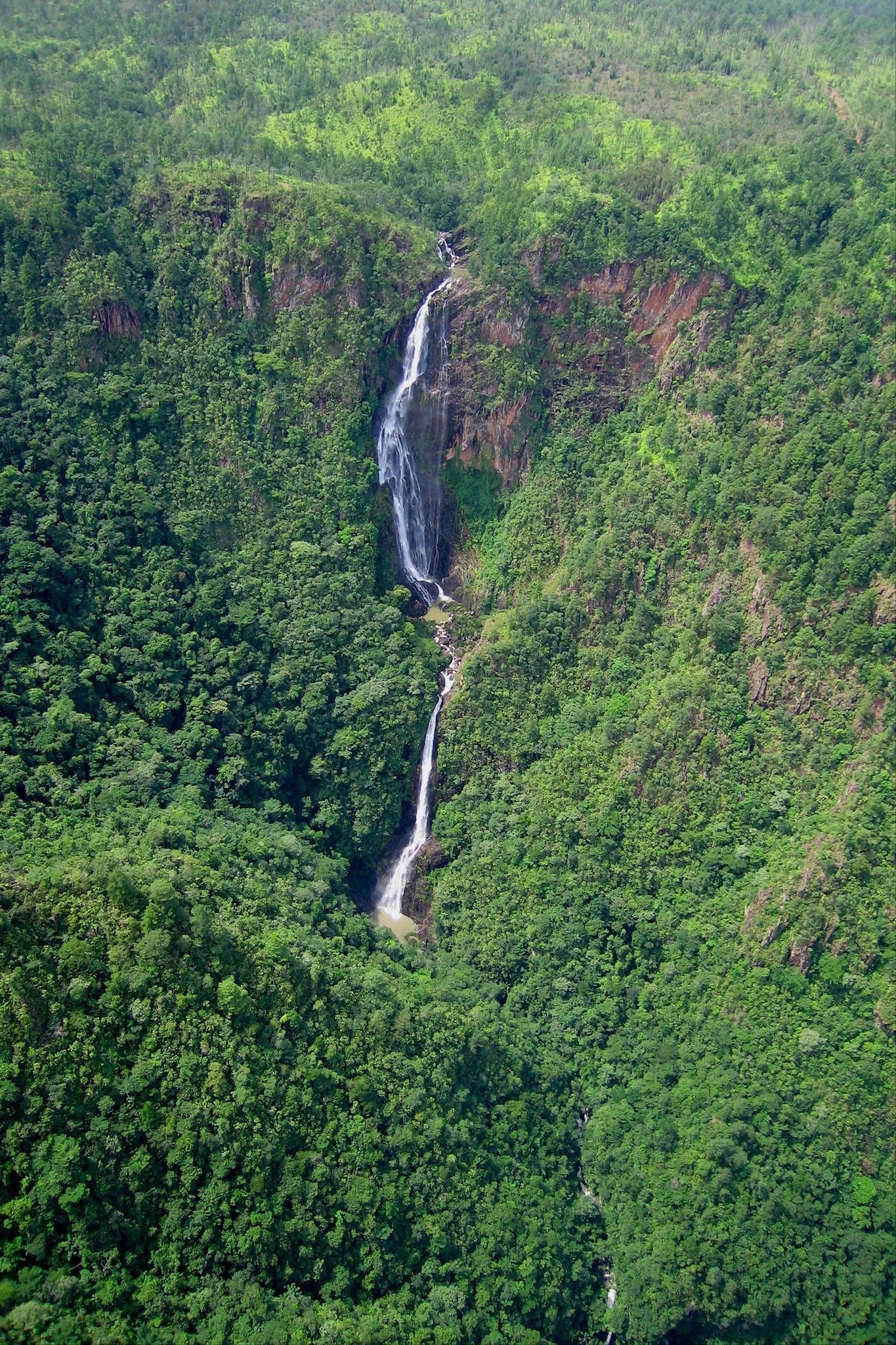 Waterfalls & 1,000 Ft. Falls | Helicopter Tours Belize