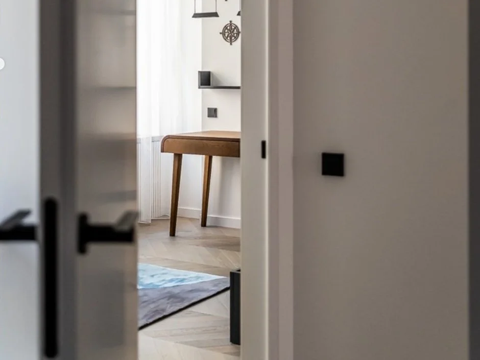 Kompiuterio stalas KON — Oak Studio Designs