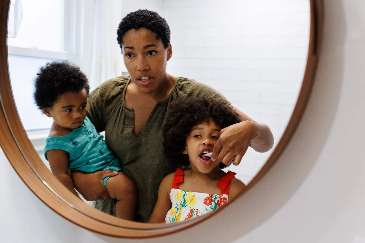 12 Real-life Pictures of Kids Brushing Their Teeth — Christine Wright ...