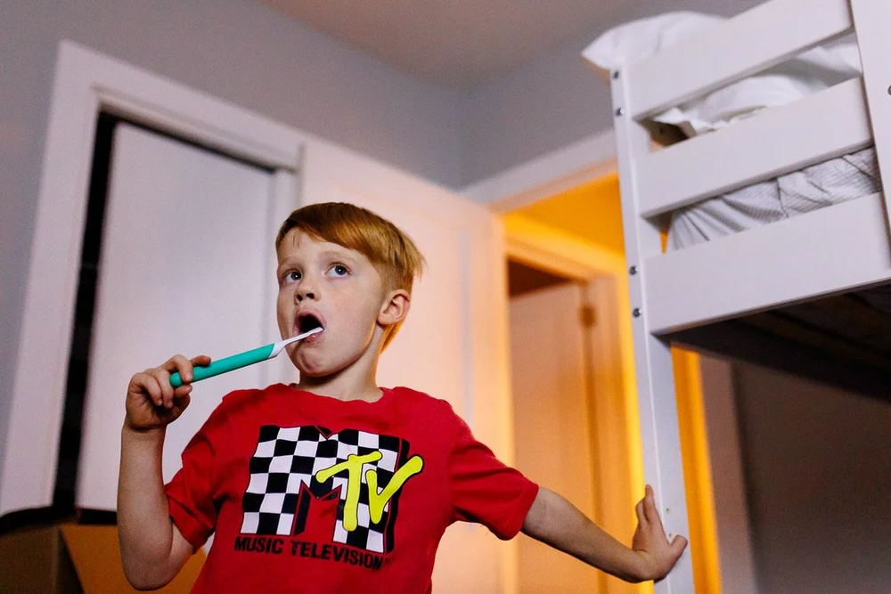 12 Real-life Pictures of Kids Brushing Their Teeth — Christine Wright ...