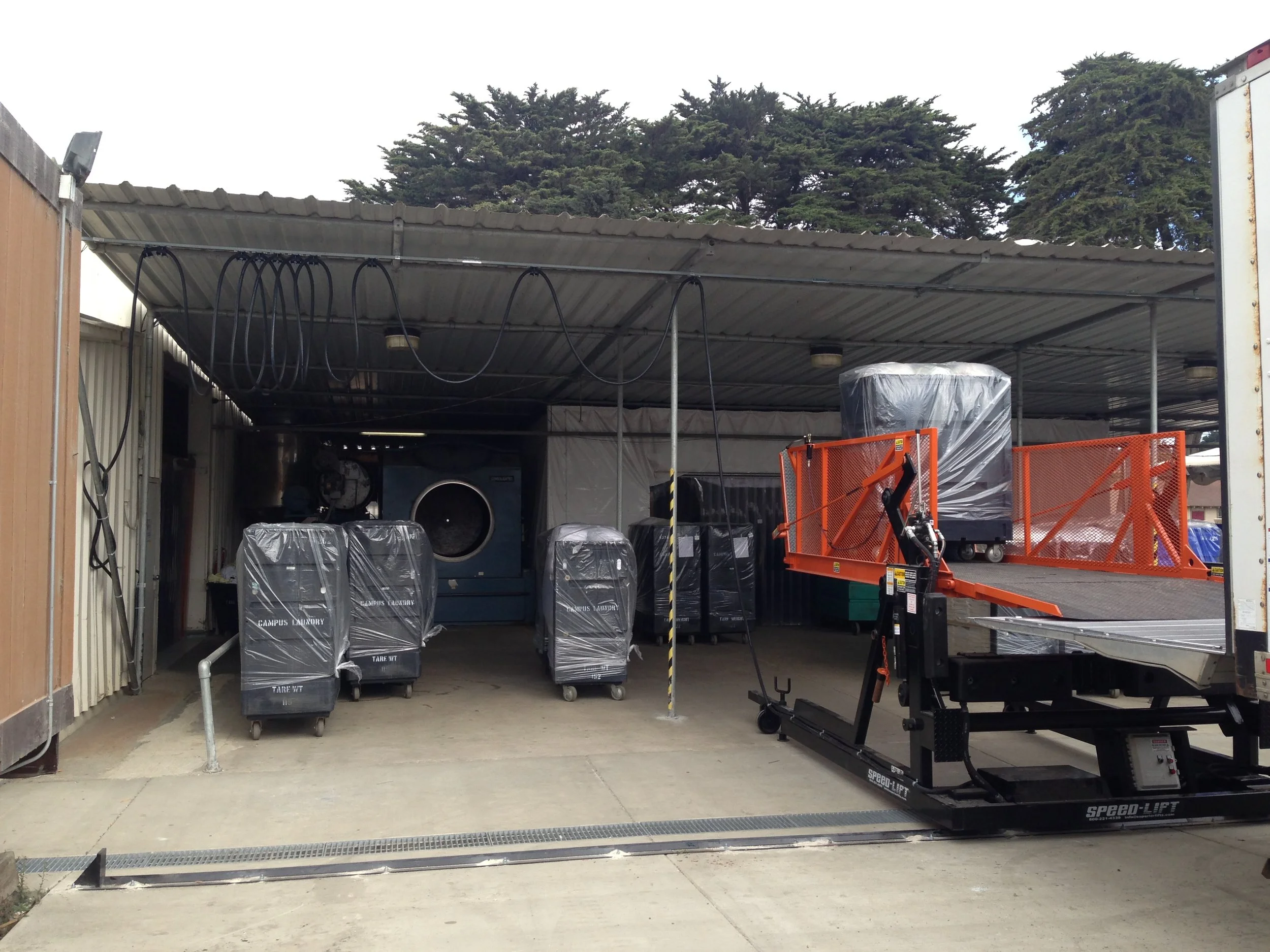 Speed Lifts: Custom Loading Dock Lift l Superior Handling Equipment