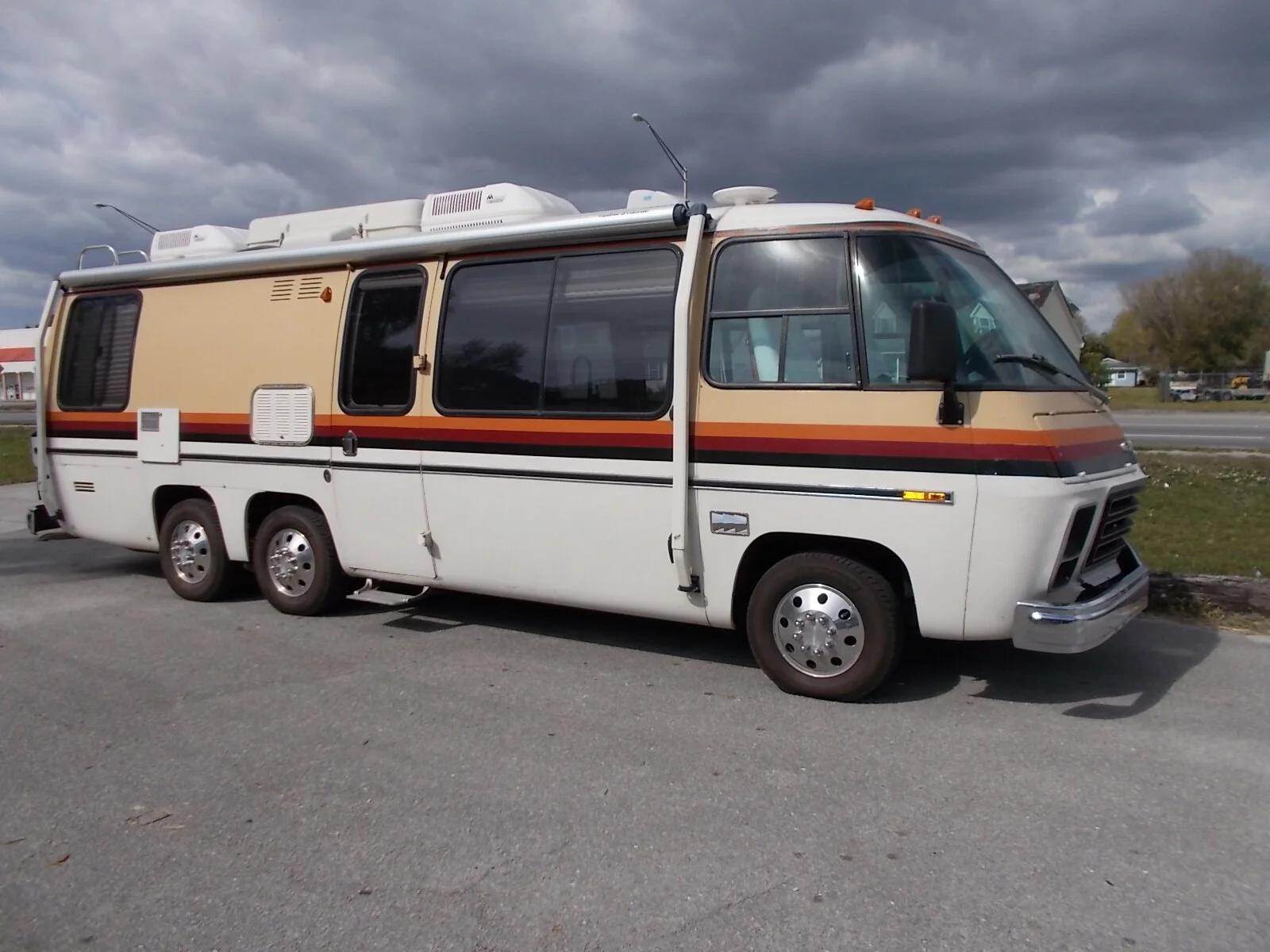 GMC Motorhomes For Sale — Alex Sirum Vintage GMC Alex Sirum Vintage GMC ...