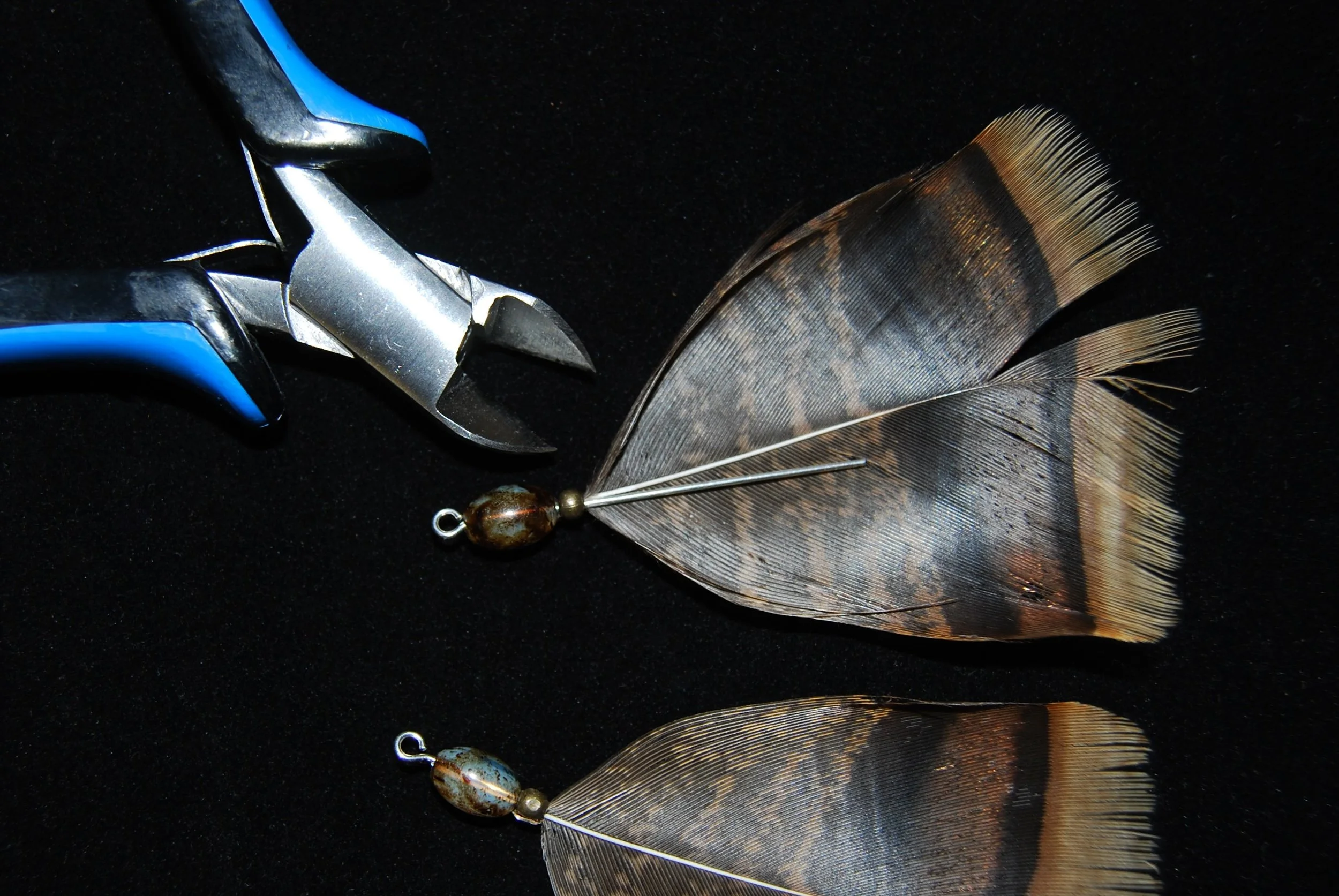 How To Make Feather Earrings From Your Hunt! — Reel Camo Girl