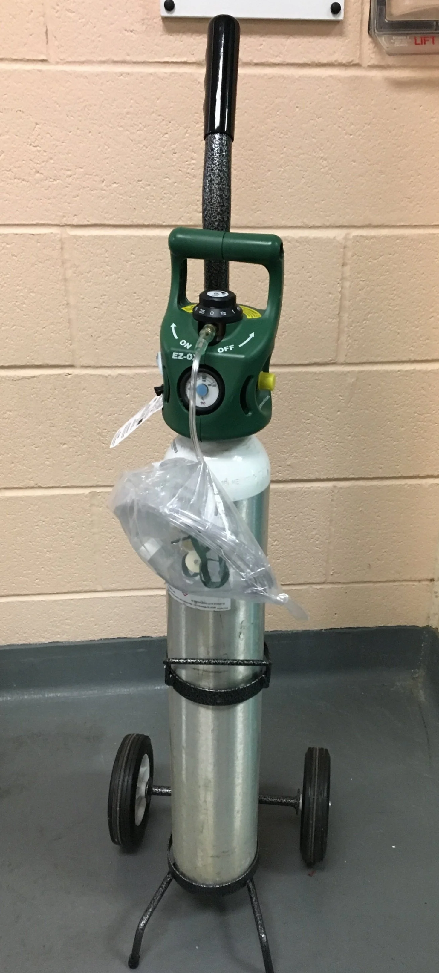 O2 Tanks — Hamilton Health Sciences Medical Movie Props Furniture Set ...