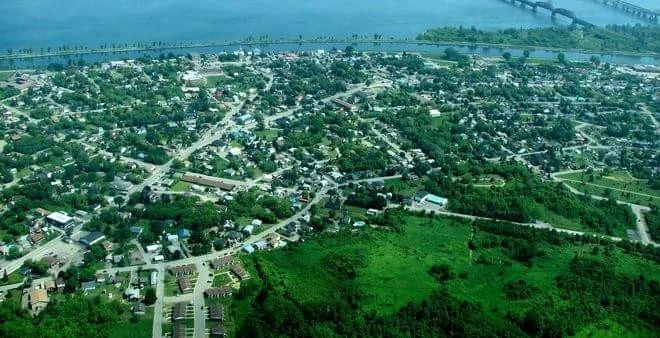 Kahnawake — Our World