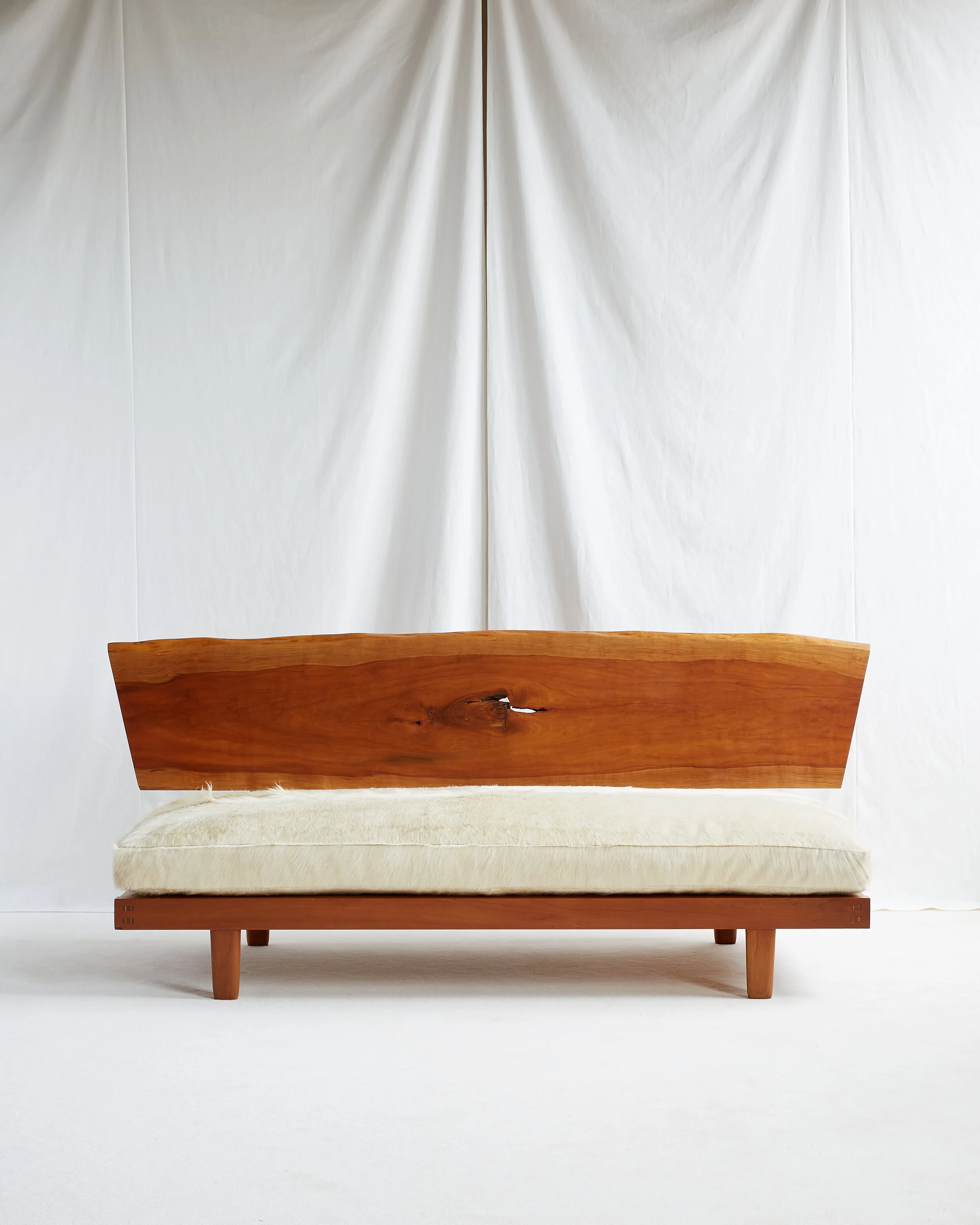 Early George Nakashima Daybed/Sofa — FORM Atelier