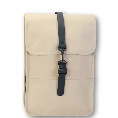 Rains Backpack vs Rains Mini - What's the Difference? | Backpackies