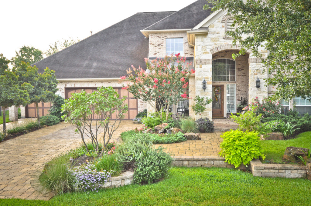 Courtyards Designs - The Woodlands — Mirror Lake Designs - Landscape ...