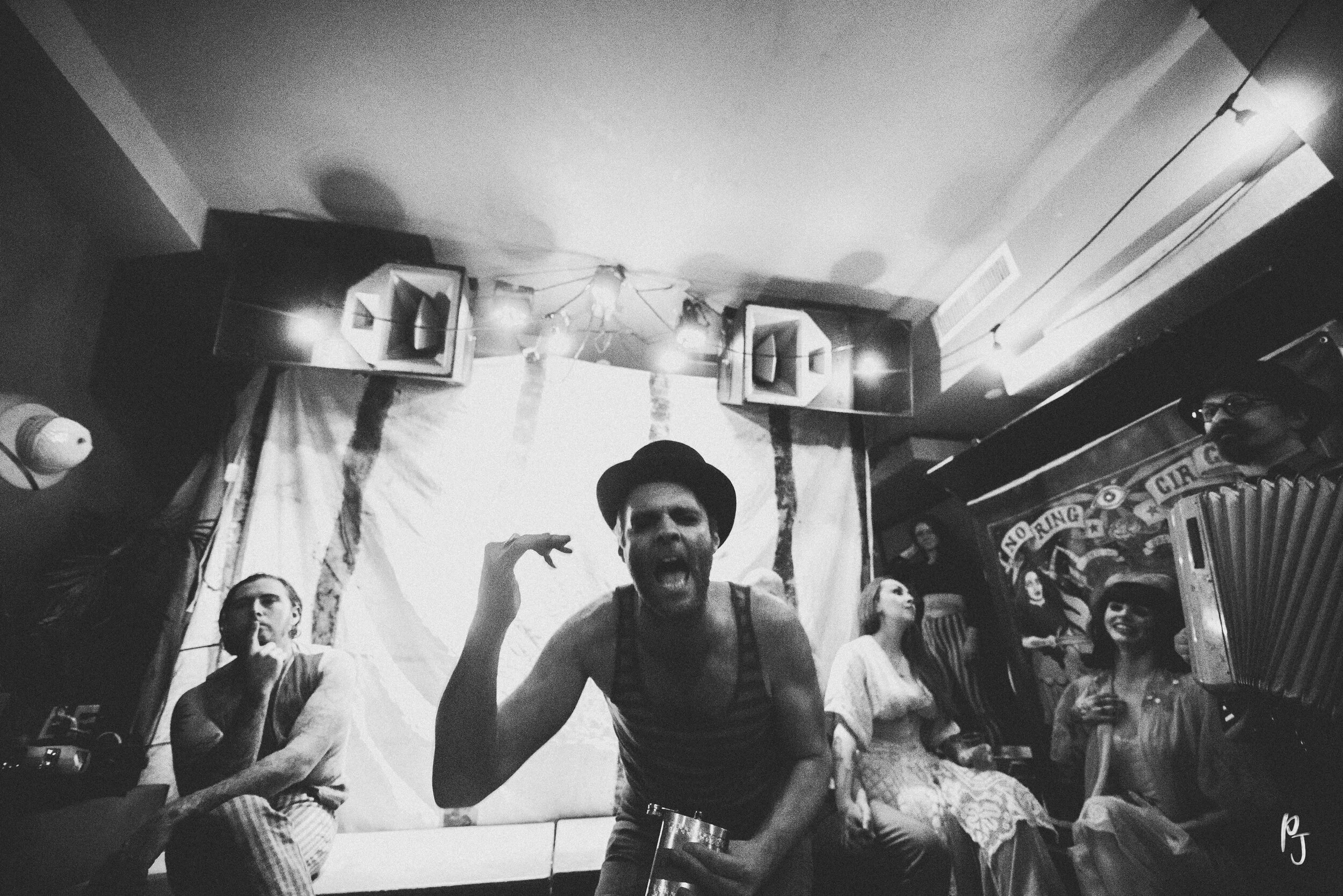 Productions — THE NO RING CIRCUS