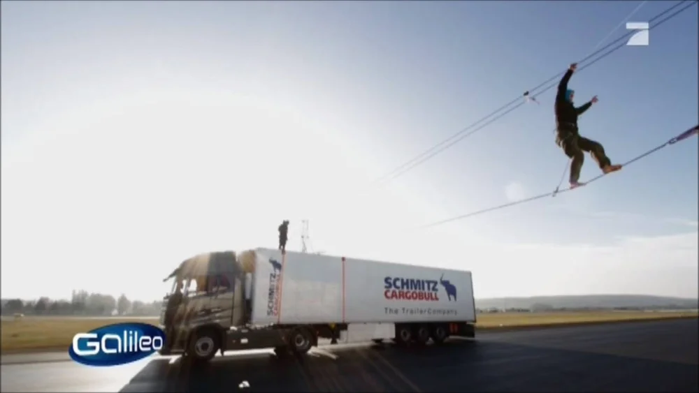 Fakecheck of Volvo Stunt — One Inch Dreams