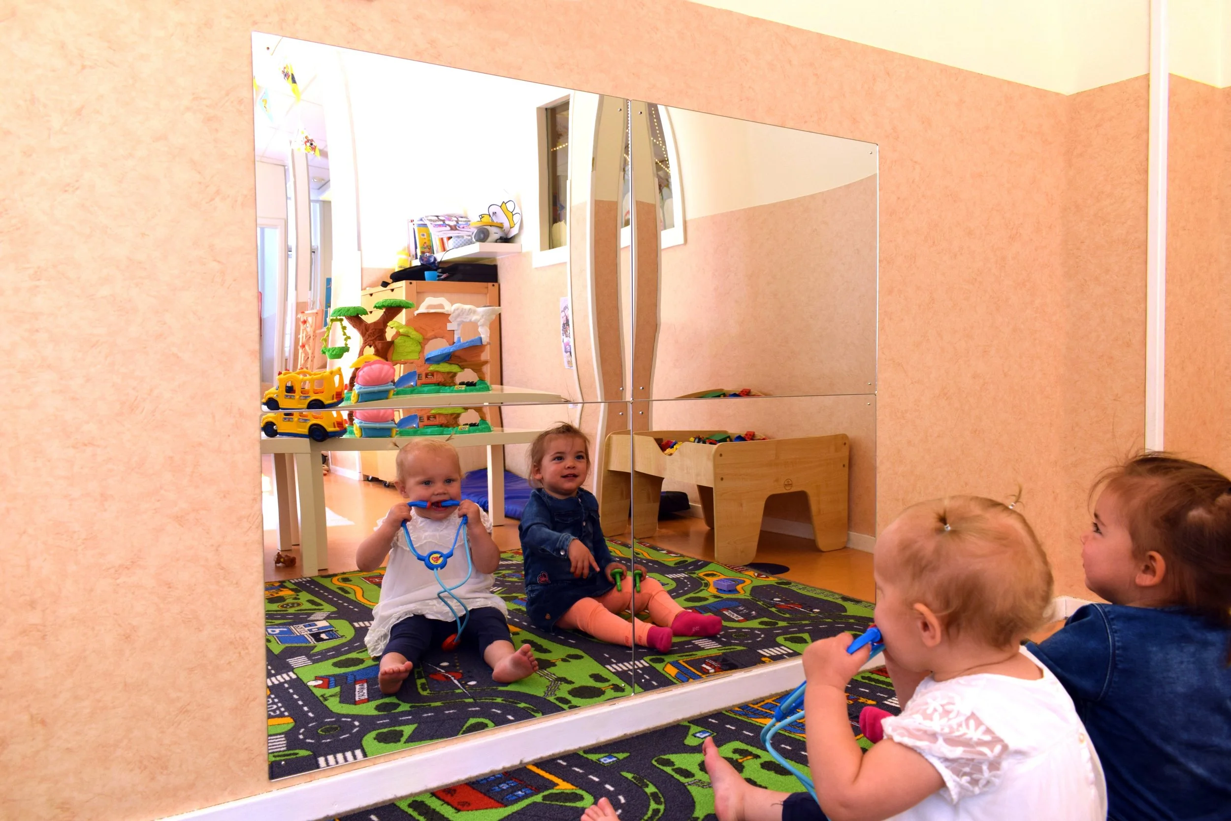 Childproof & Shatterproof Highly Reflective Play Mirrors Give Lots of ...