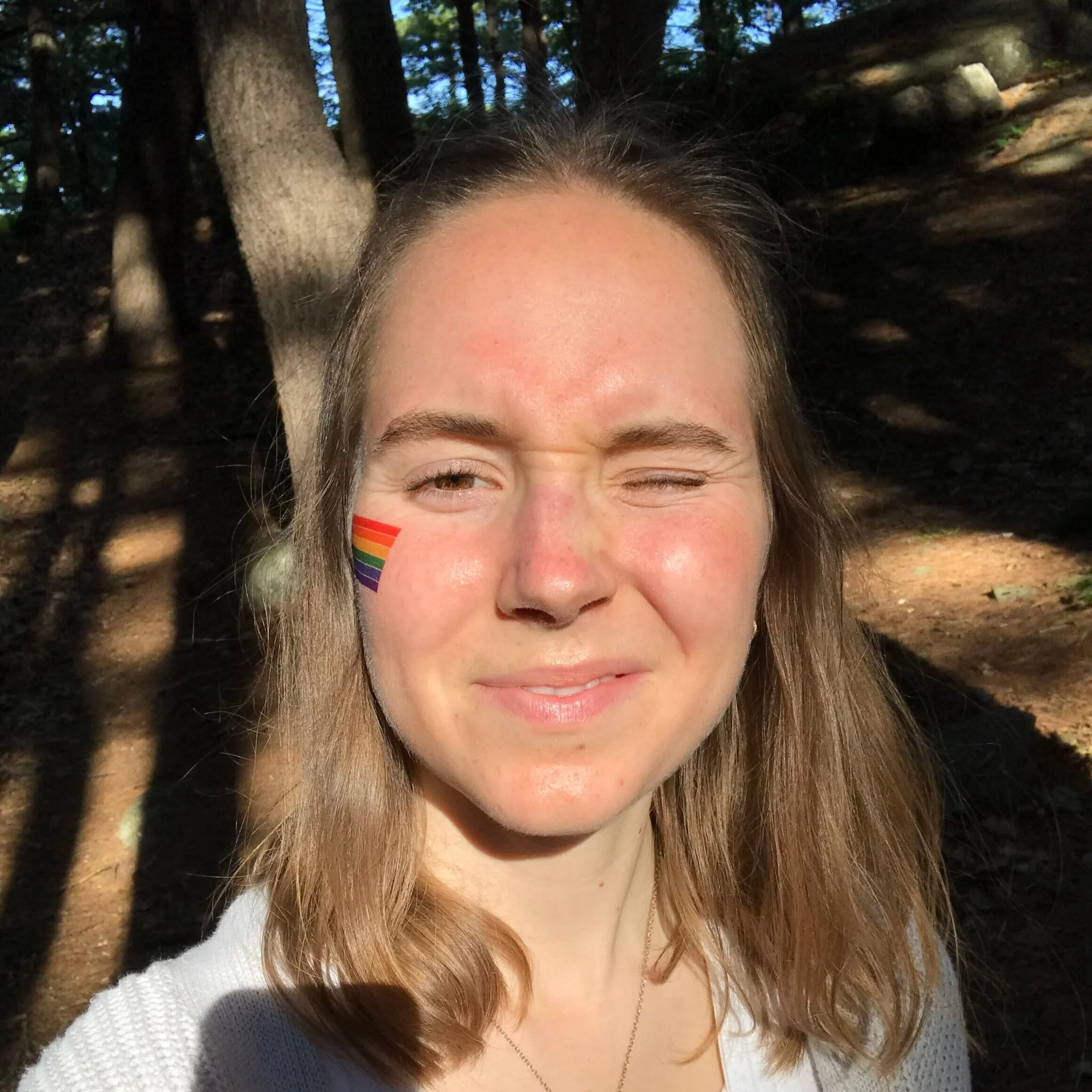 Anna Hunt's Instagram, Twitter & Facebook on IDCrawl