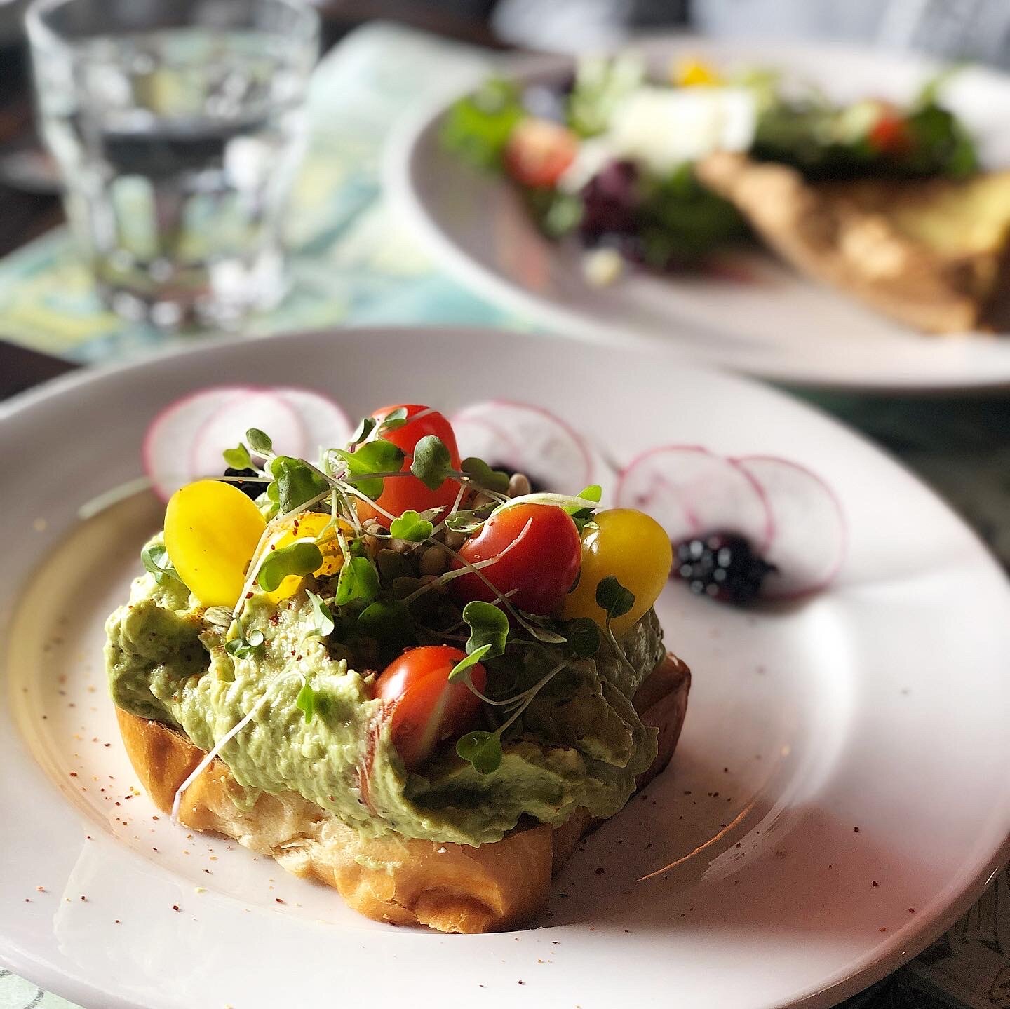 Menu FOOD & BEVERAGE — Barrel 33