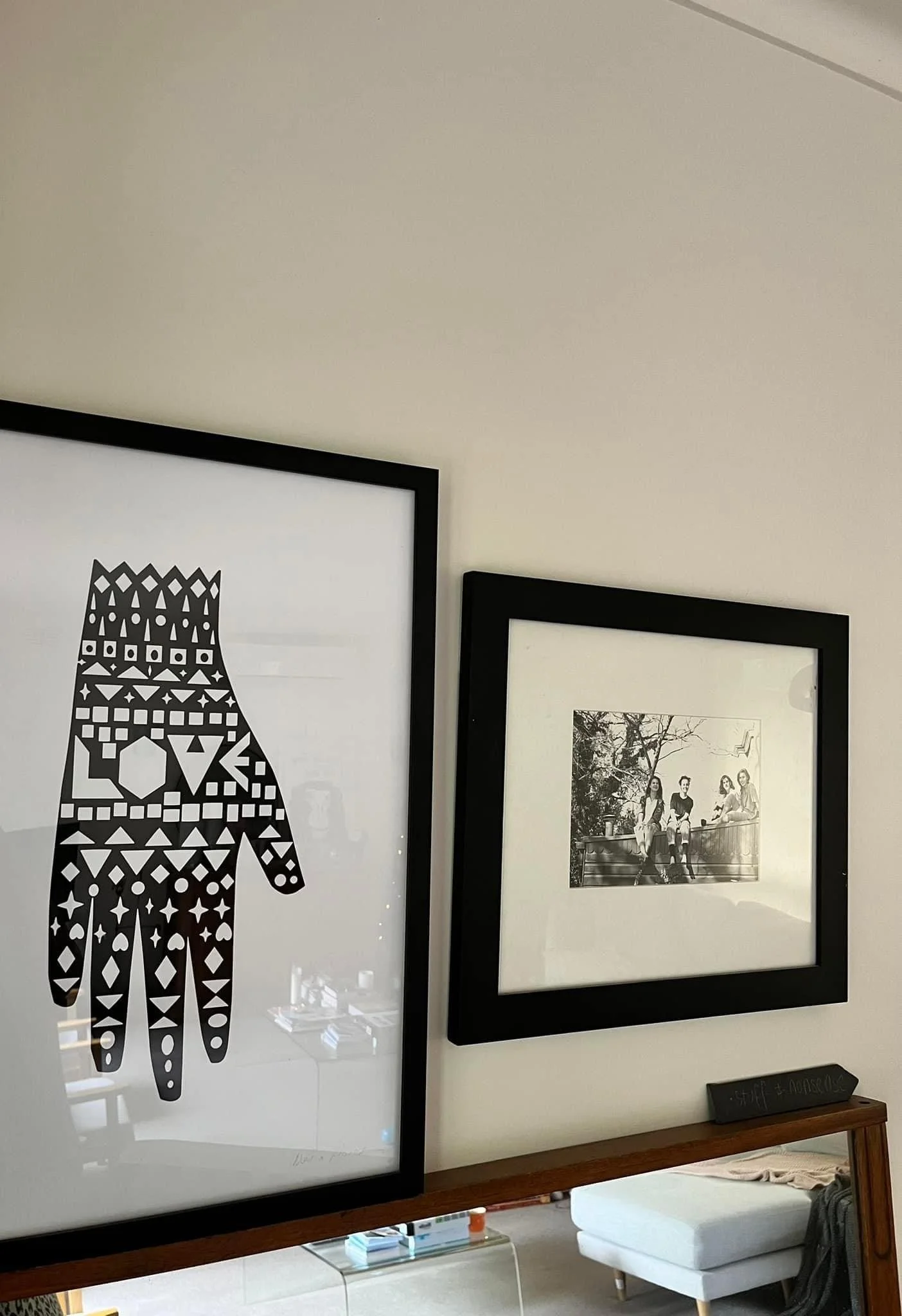 Discover The Art of Hanging Art Beautifully Nat tucker — Make It Look Easy