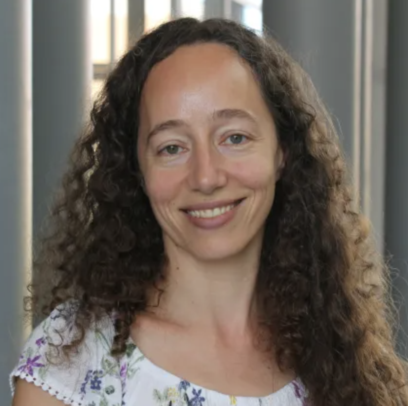 Holly Schick's Instagram, Twitter & Facebook on IDCrawl