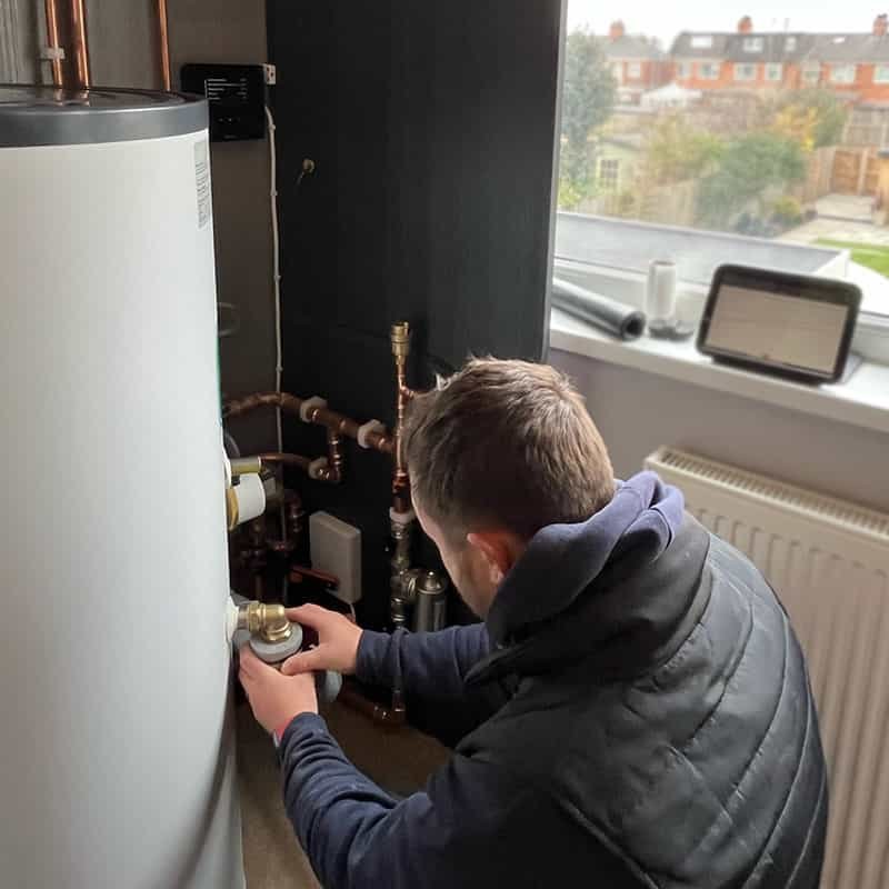 What Is A Heat Pump & How Do They Work | Boiler Upgrade Scheme
