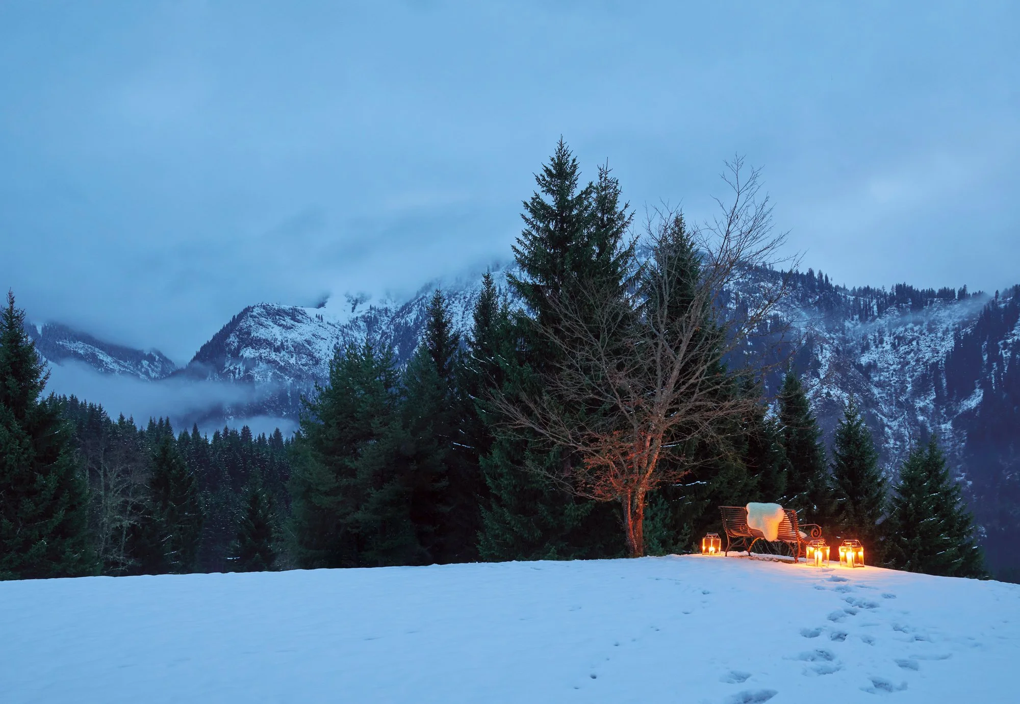 Chic & Country Magazine