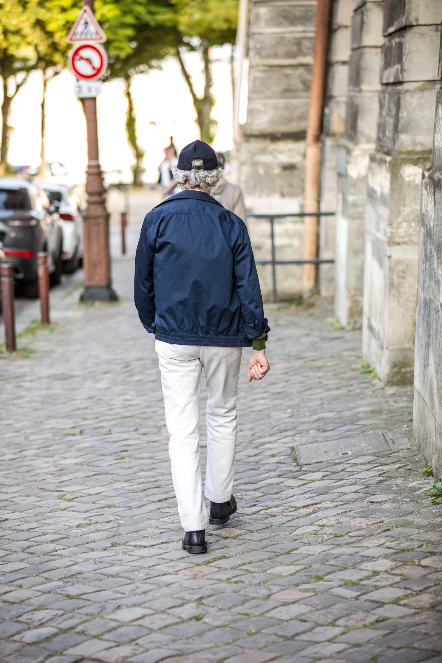 Fresh Store - Un pull en coton très léger — Les Indispensables