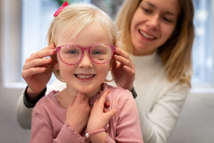 Top 10 Ways to Encourage Your Child to Wear Their Glasses — iCare ...