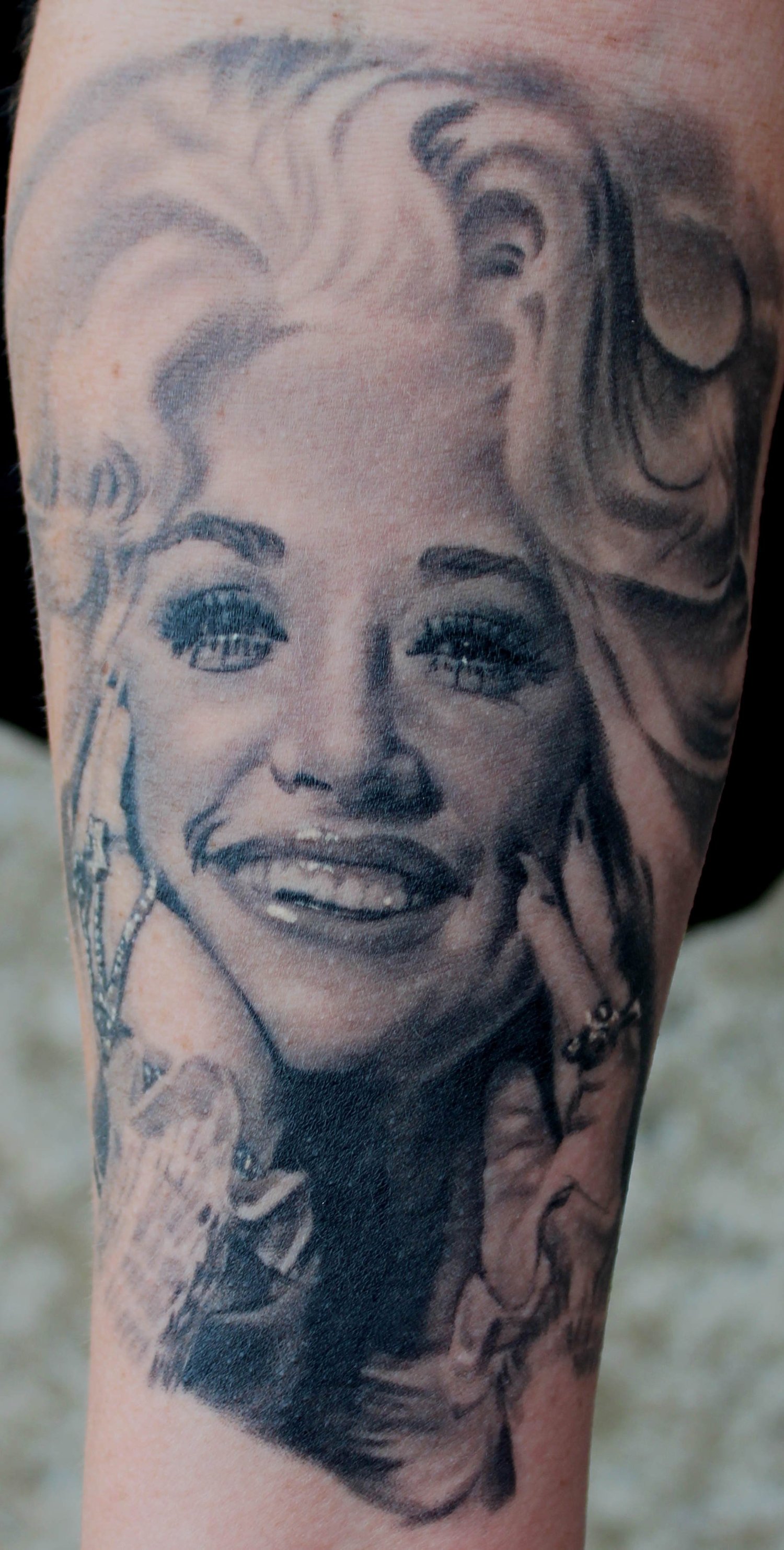Dolly — Lighthouse Tattoo