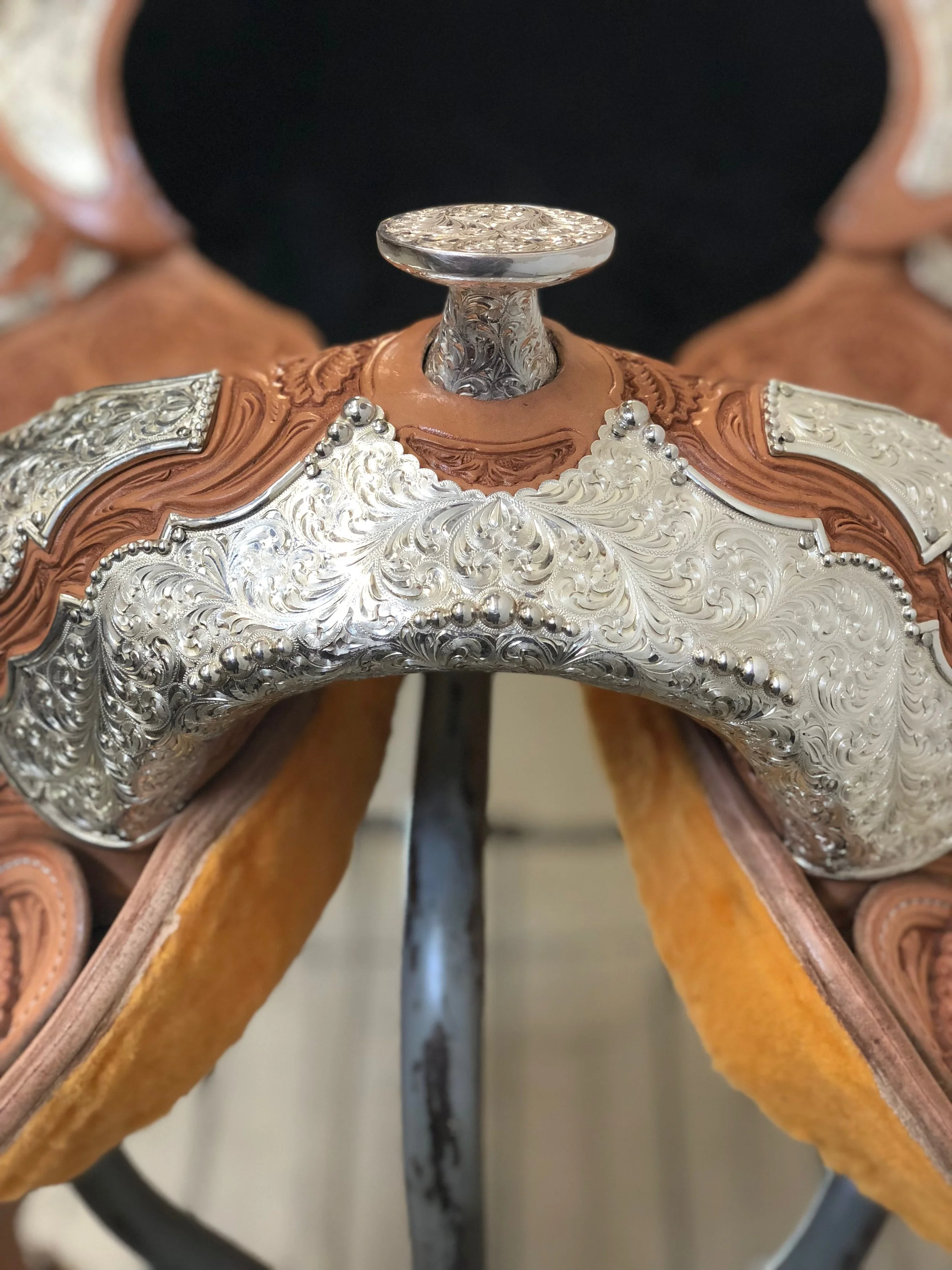 B17-681 Silver Show Saddle — Bob's Custom Saddles