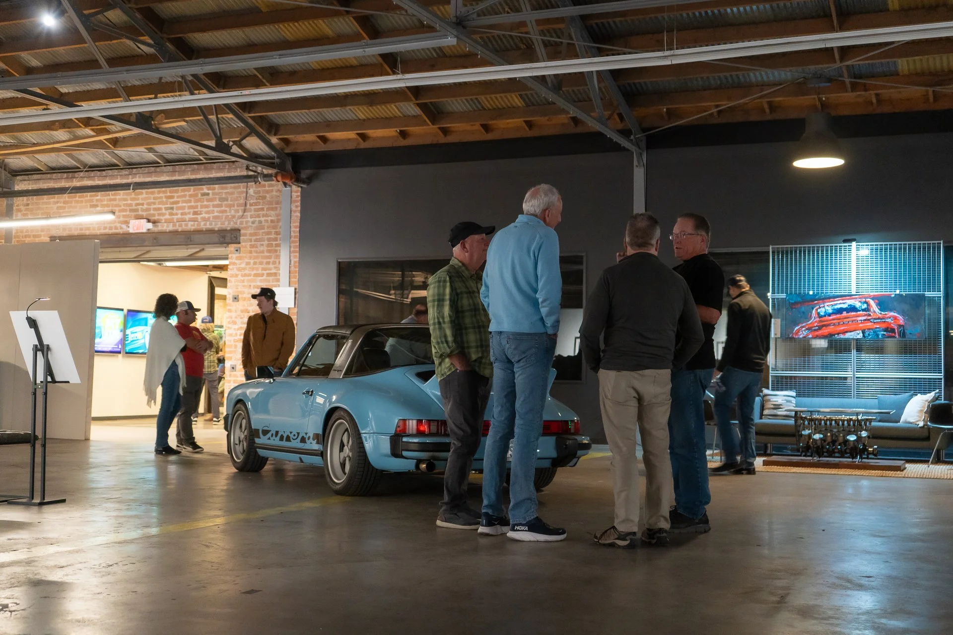 Avants Pit Stop at Arizona Car Week — Avants
