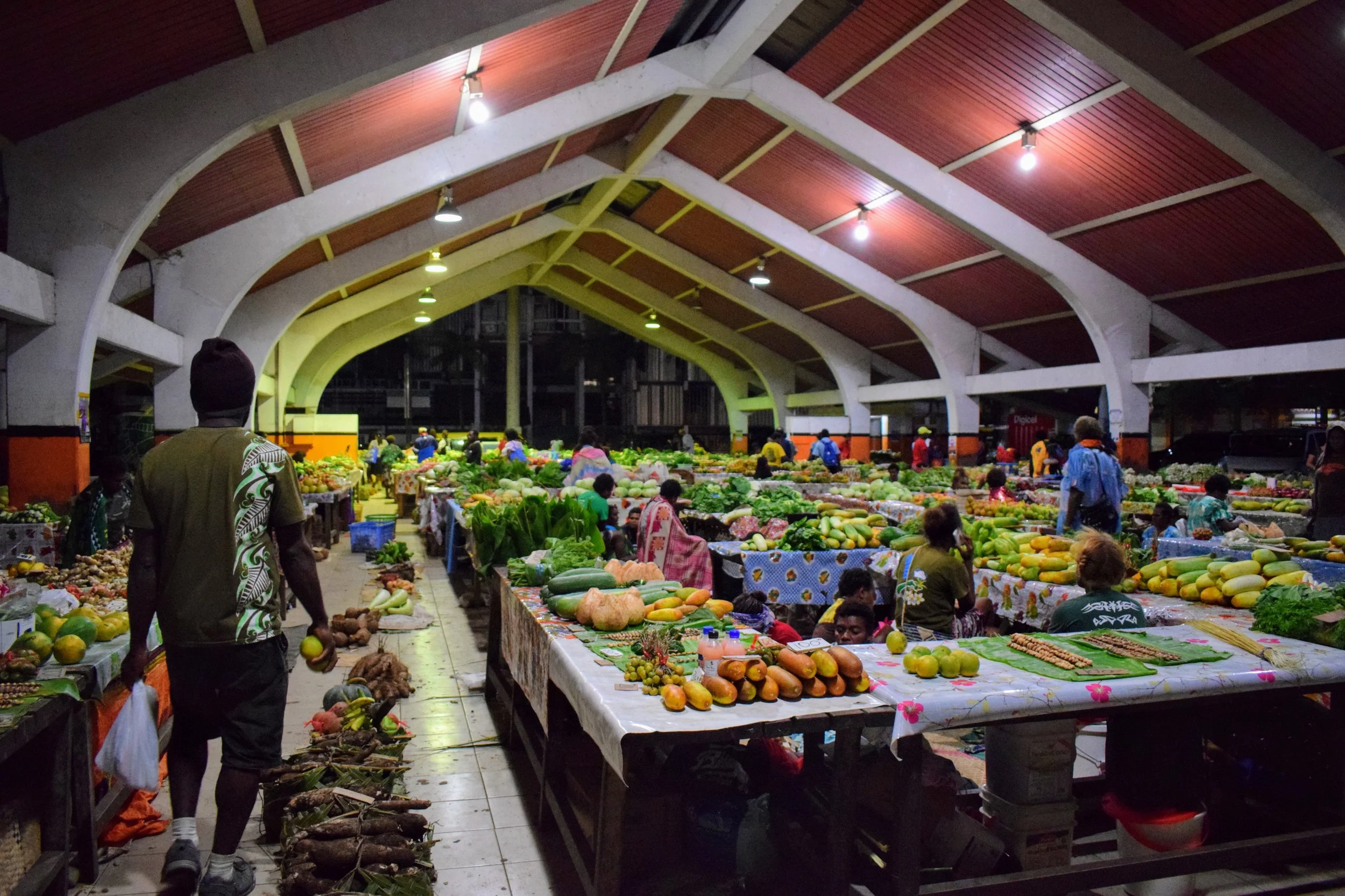 Exploring Port Vila Market — Savvy Dispatches
