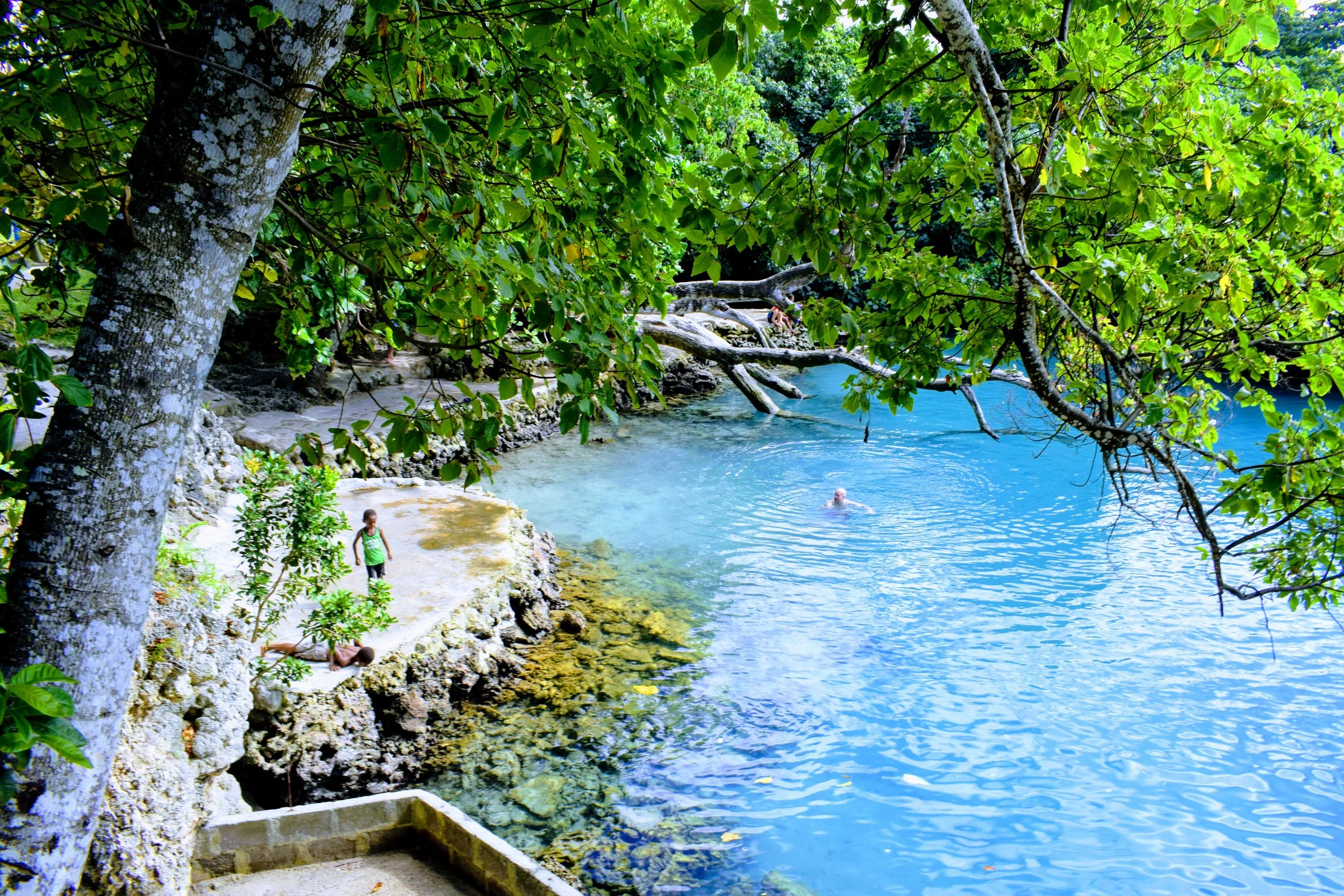 Day-Tripping Efate's Ring Road — Savvy Dispatches