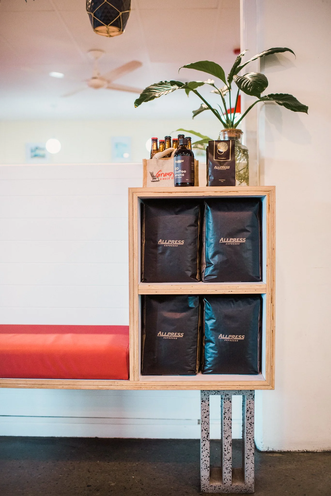 Split Cafe — Vibe Architects