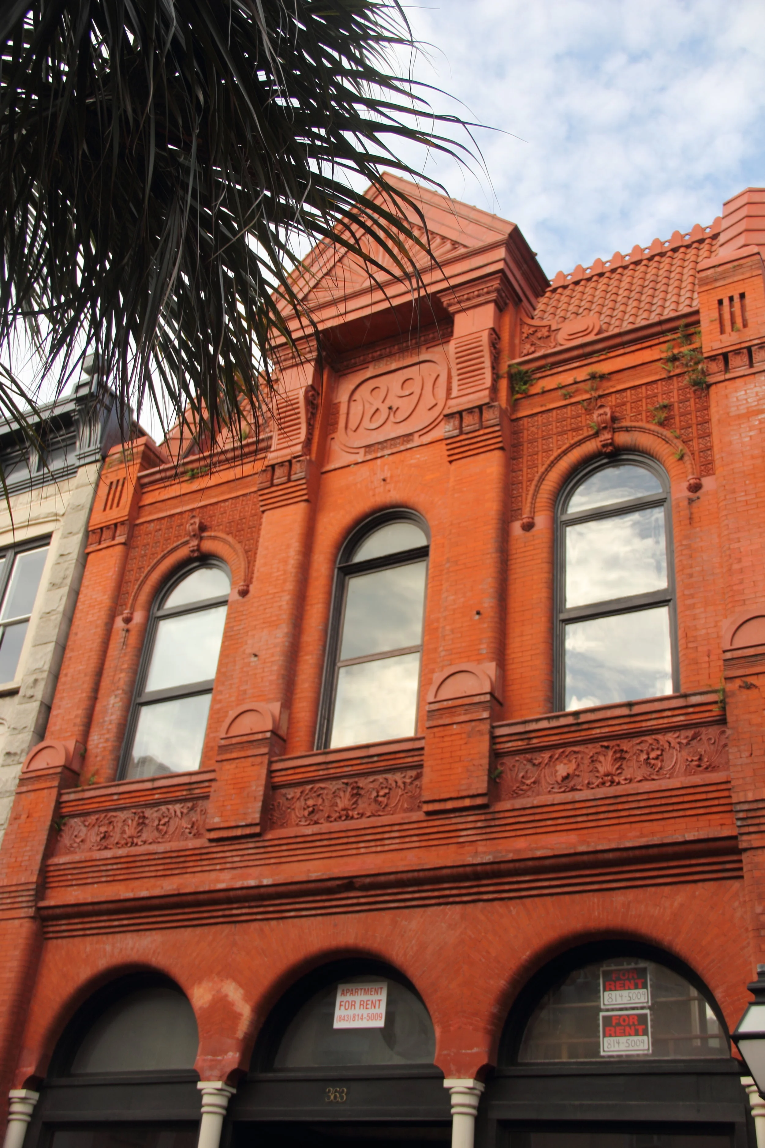 Downtown Charleston Architecture: A Self-Guided Tour with Map — Em's On ...