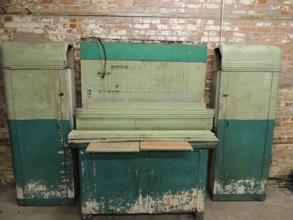 Alemite — SERVICE MERCHANDISERS - 1940's & 50's